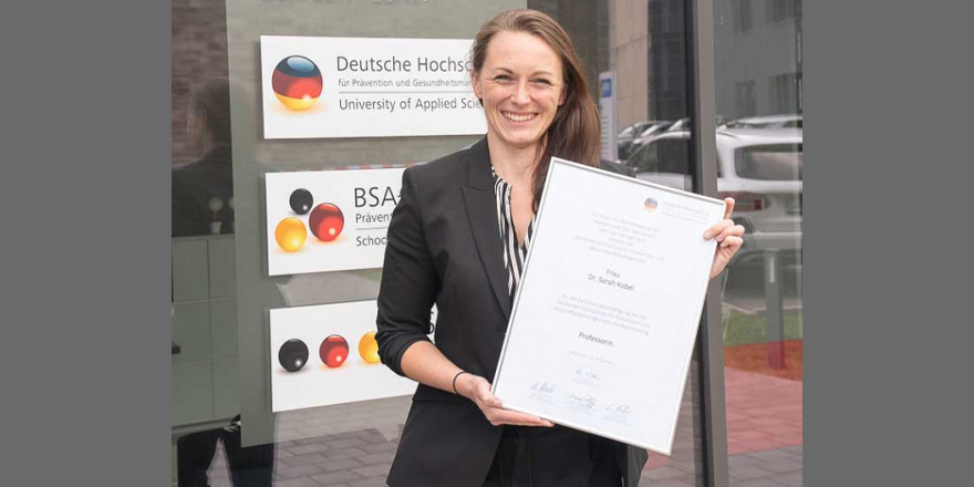 Dr. Sarah Kobel erhält Professoren-Titel